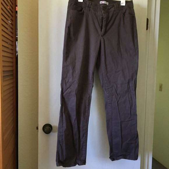 Lee | Pants & Jumpsuits | Lee Classic Fit Straight Leg Womens Brown ...